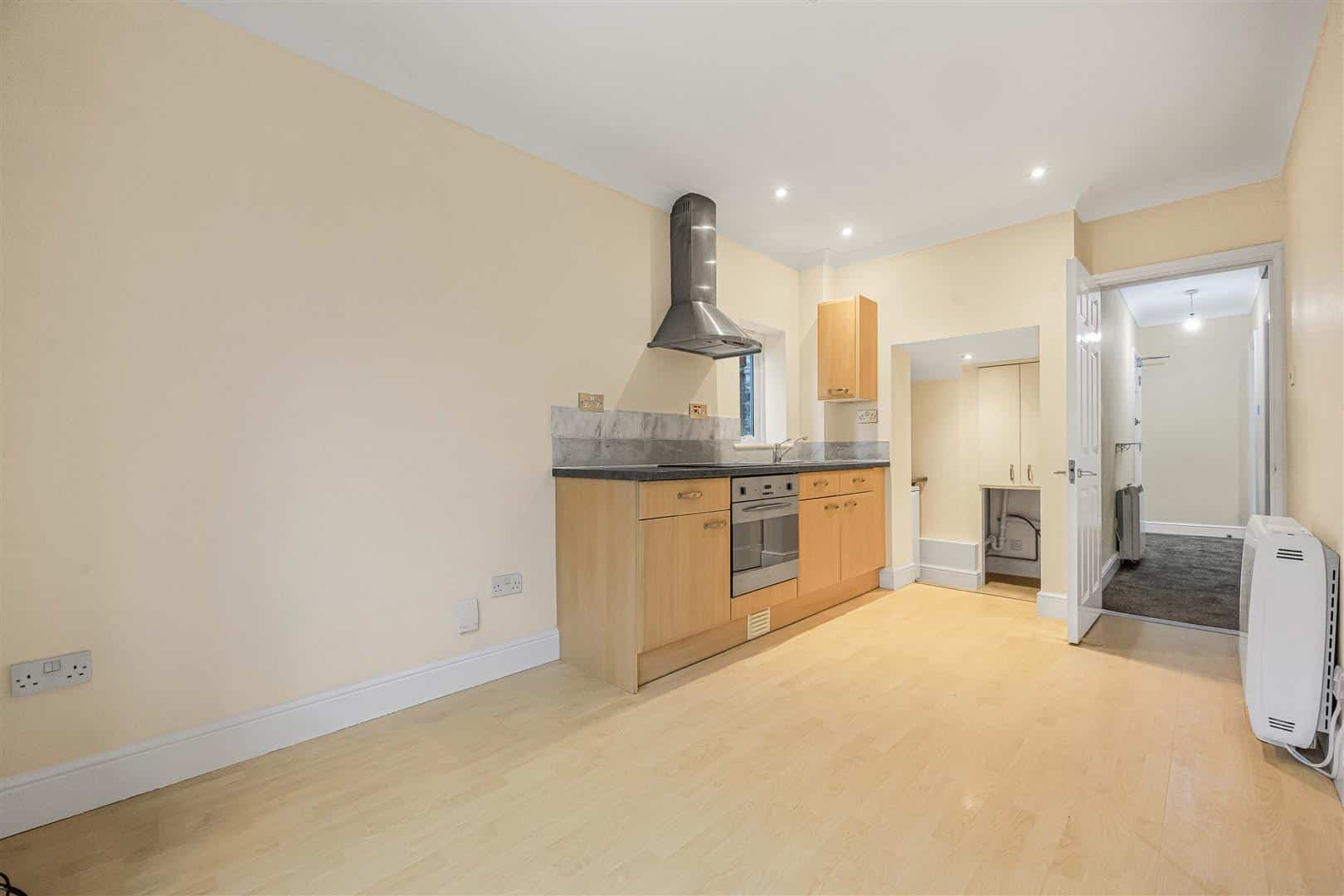 31 Russell Street, Reading, RG1 7RF - Haslams Reading